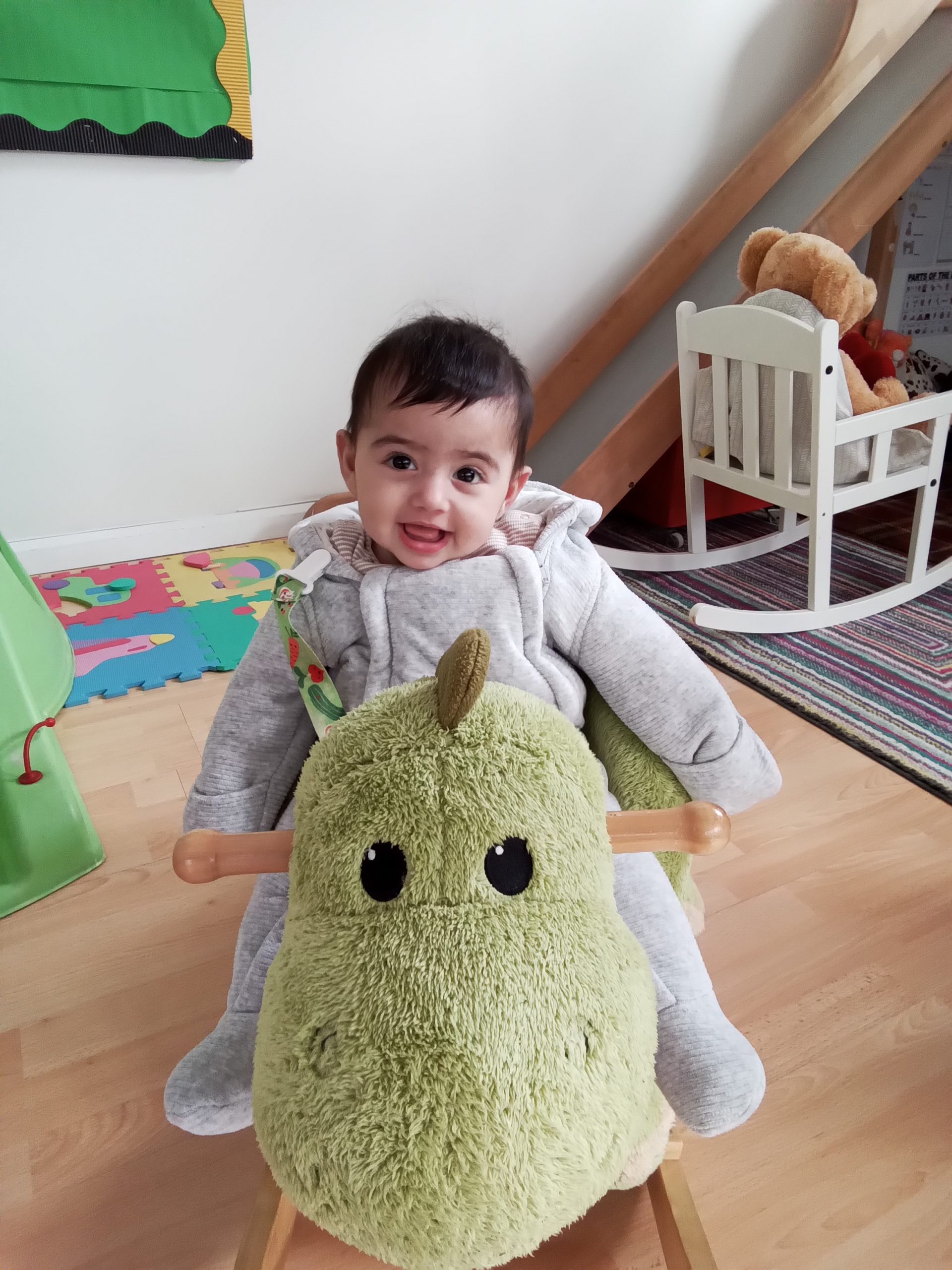 Honey Bees (2 - 3 years) - The Little Bumblebee Nursery